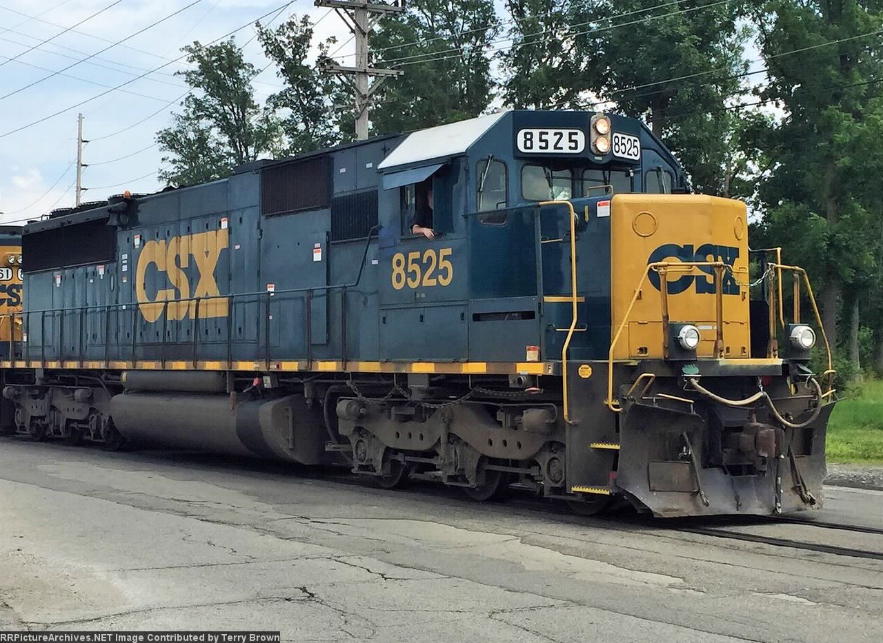CSX 8525